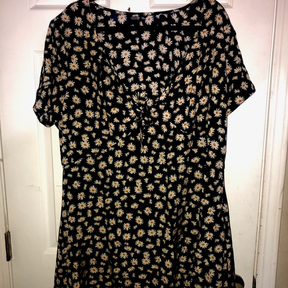 SHEIN | Dresses | 3x Daisy Keyhole Mini Dress Shein | Poshmark